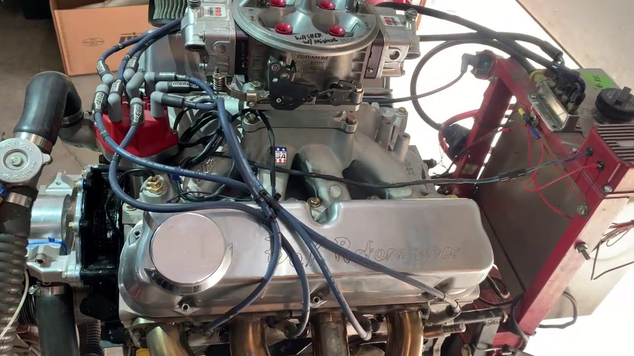 A Custom Box Ford 468 Engine Running - YouTube