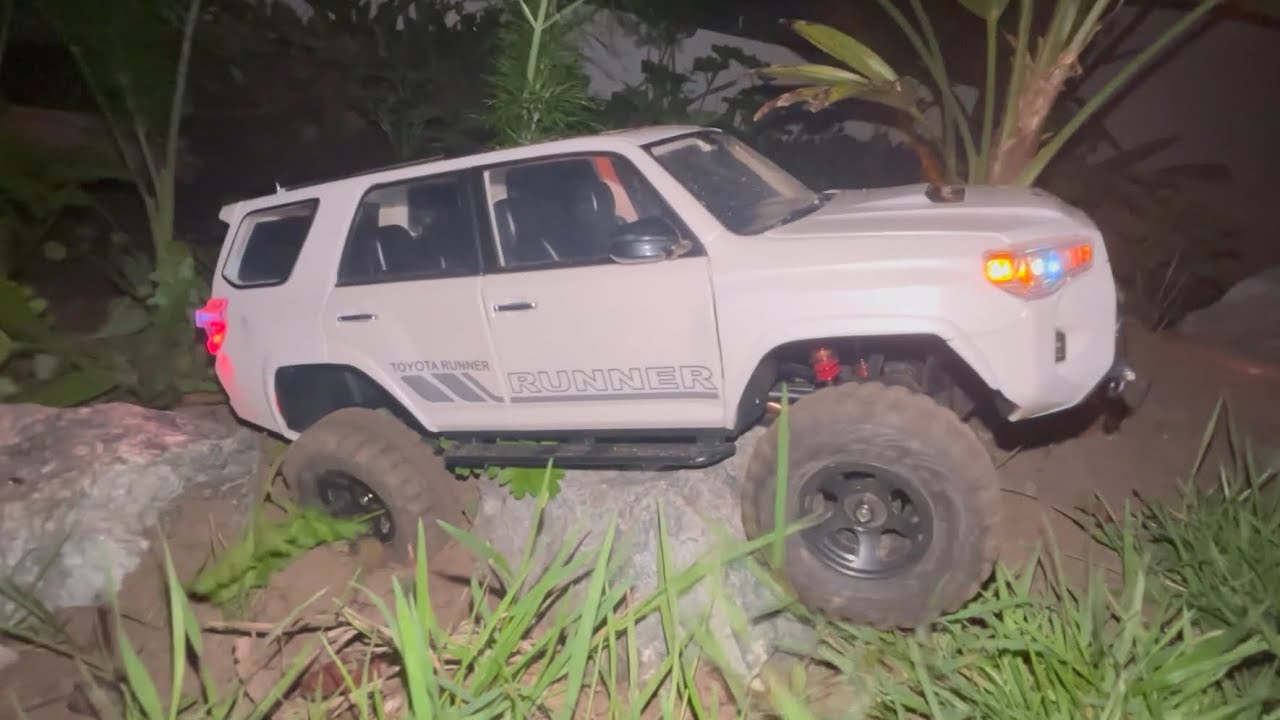 MINI Toyota 4Runner Conquers Backyard OffRoad Course - YouTube