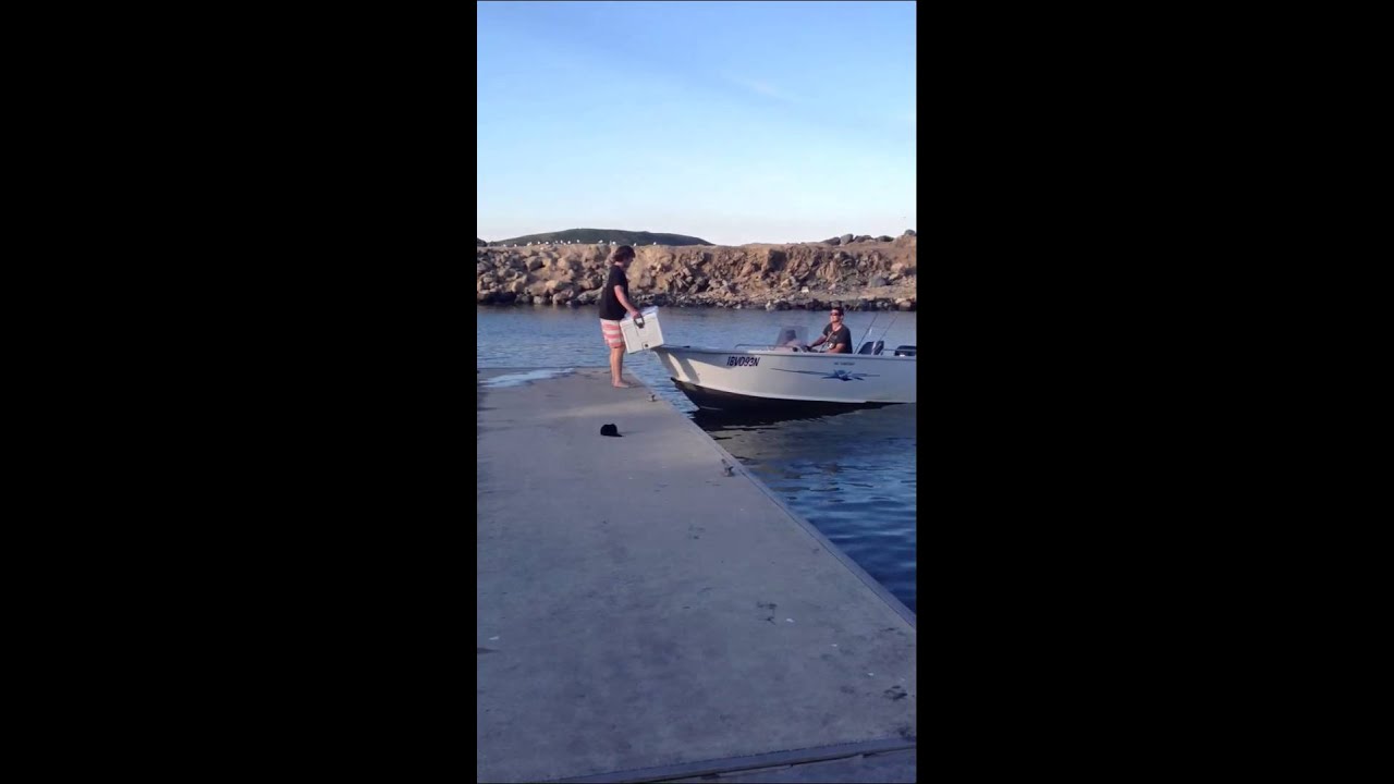 FAILS - EPIC BOAT FAIL - YouTube
