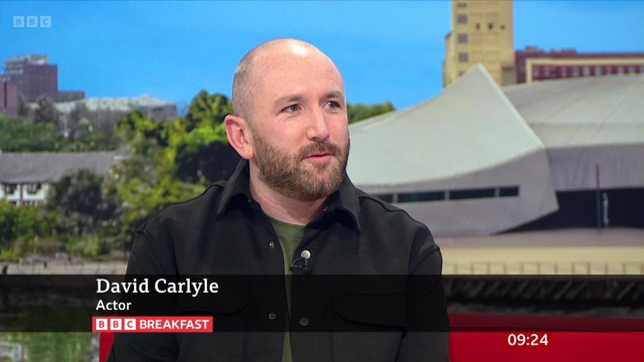 David Carlyle (Dinosaur Actor) On BBC Breakfast [15.04.2024] - YouTube