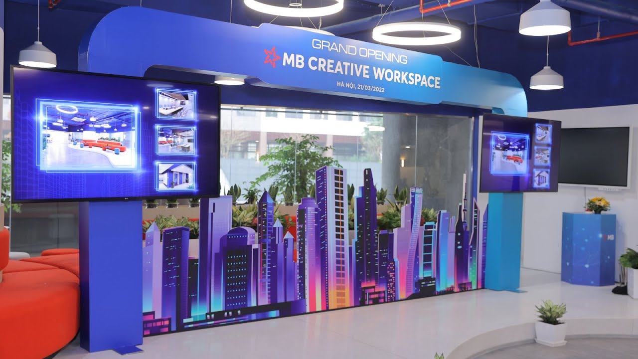 MB CREATIVE WORKSPACE - YouTube