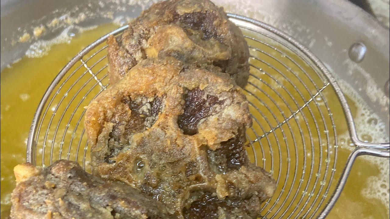 Fried Oxtails - YouTube