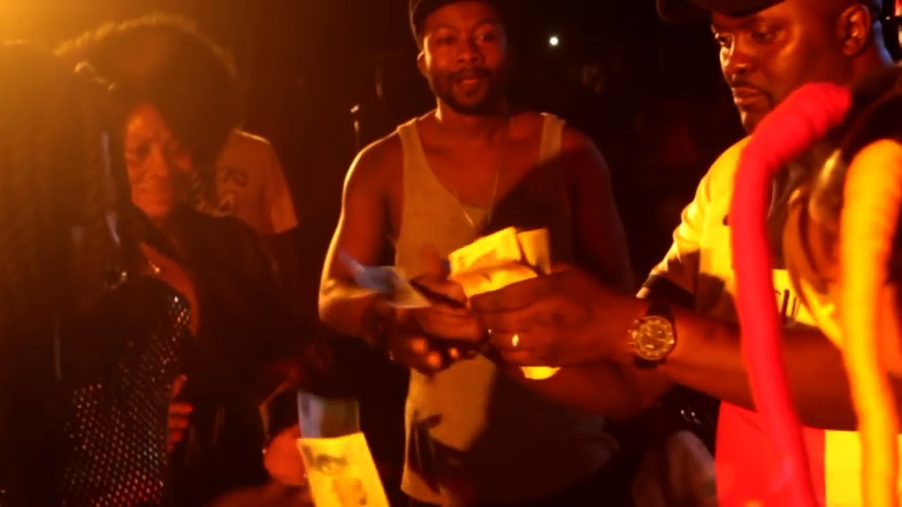 DÉMONSTRATION DU NOBLE BAYANGAM RDV LE 12 NOV 2016 A BRUXELLES - YouTube