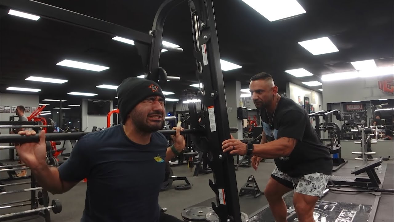 Training With A Professional Bodybuilder - YouTube