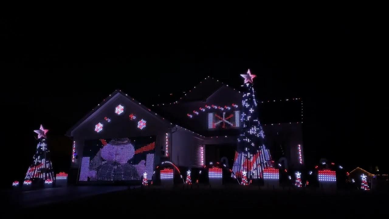 Rudolph the Red Nosed Reindeer (Burl Ives - Christmas Light Show ...