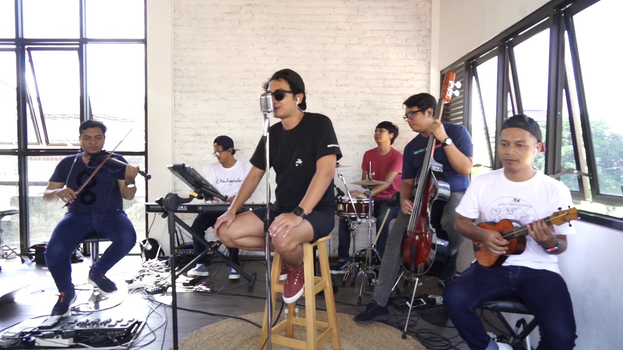 Pring Gading (KOES PLUS) - Paksi Band - YouTube