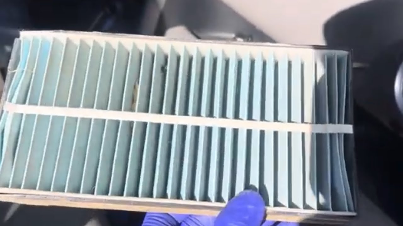 AUTOMOTIVE HEPA filter and find talcum powder. Dirt dust plugging the ...