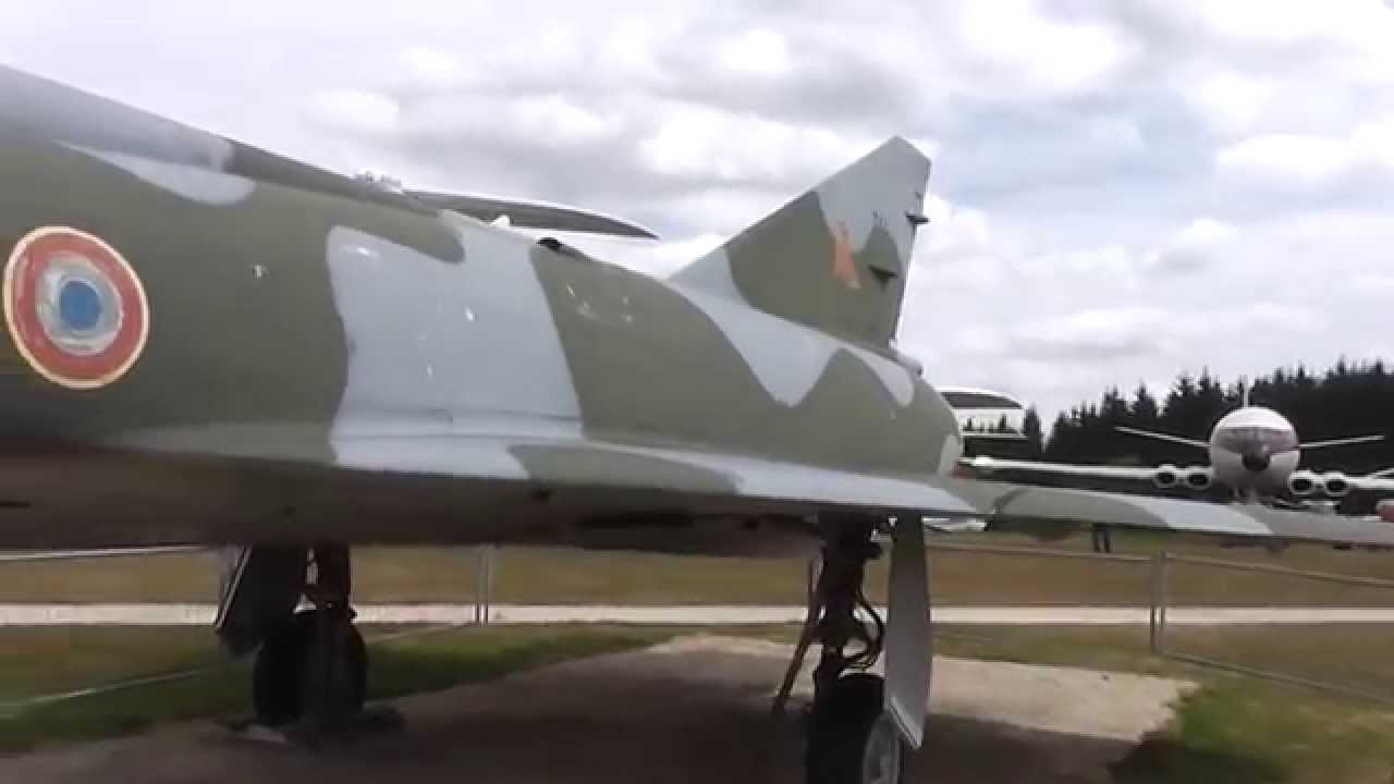 Dassault Mirage III R Jet Fighter - YouTube