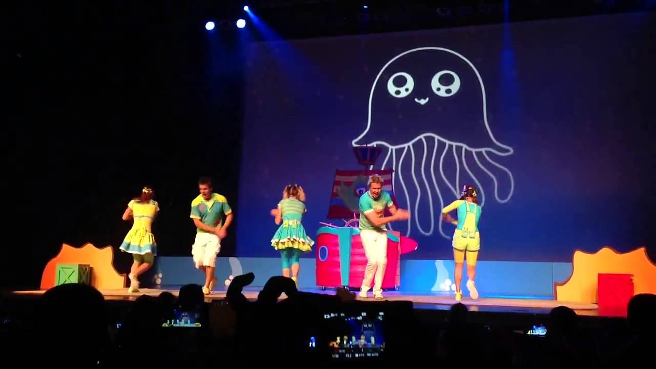 hi5 show - YouTube