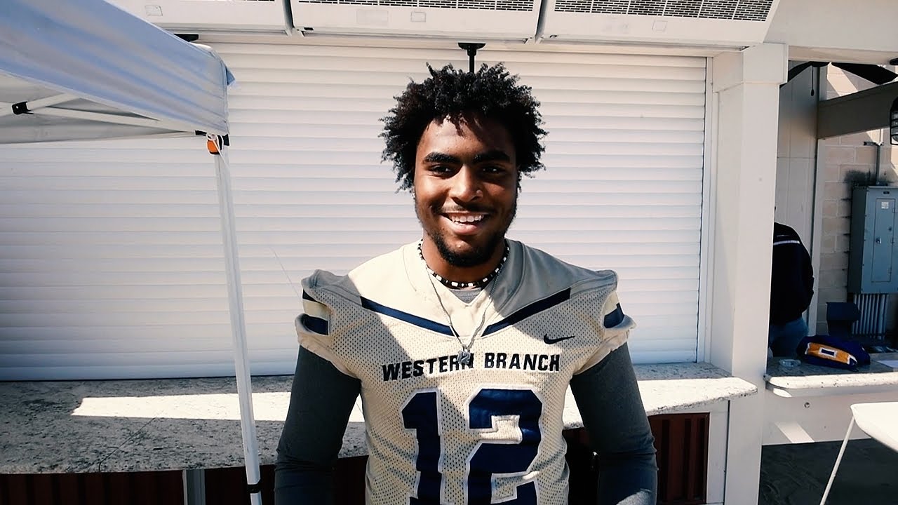 THI TV: 1-On-1 Interview With 2022 ATH Desmond Cook - YouTube