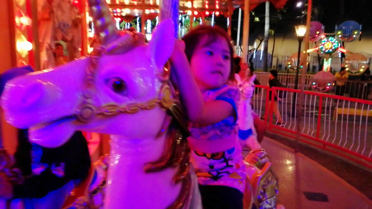 Star City 2017 - Mini Carousel - YouTube
