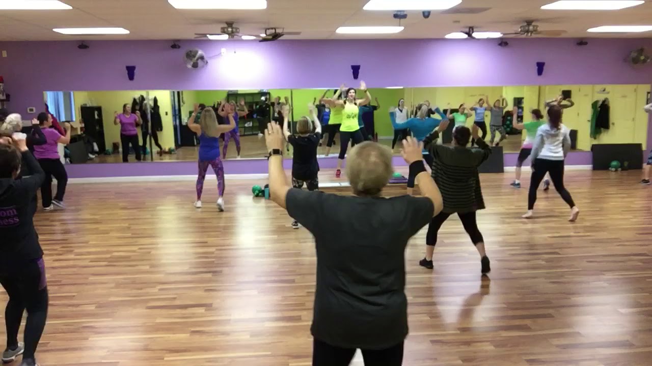 Zumba: Sube Sube/Turn Up the Music (Warm Up) - YouTube