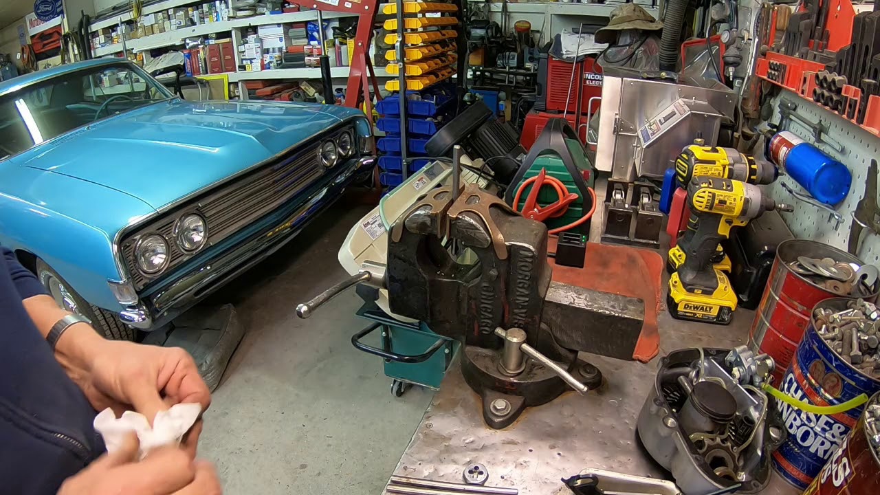 Case Splitter fabrication, and engine disassembly part 2 - YouTube