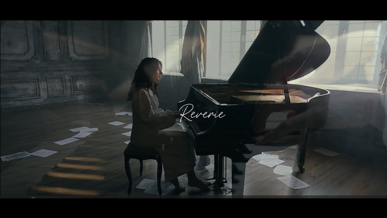 Anna Romanova - "Reverie" (Official Music Video) - YouTube