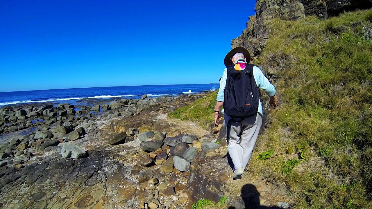 Australia Adventure: Iluka Bluffs Trail Walk w/ Local - YouTube
