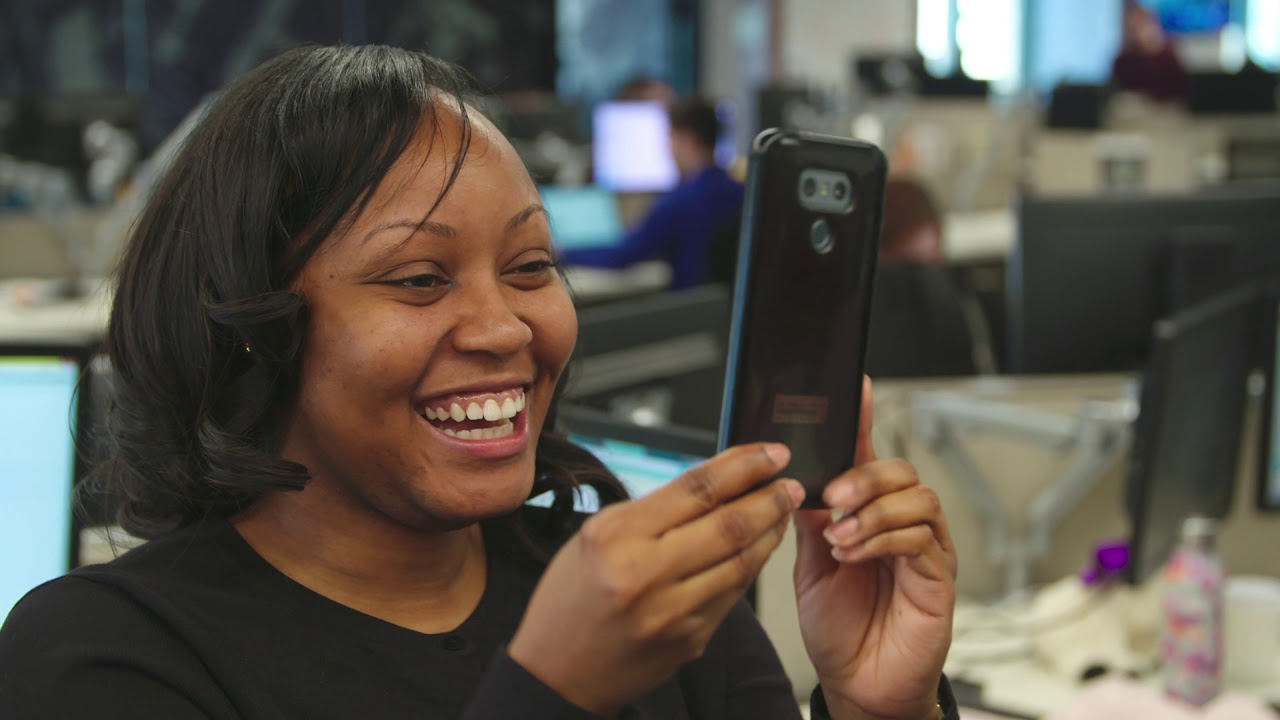 How to Shoot Great Cell Phone Videos - YouTube