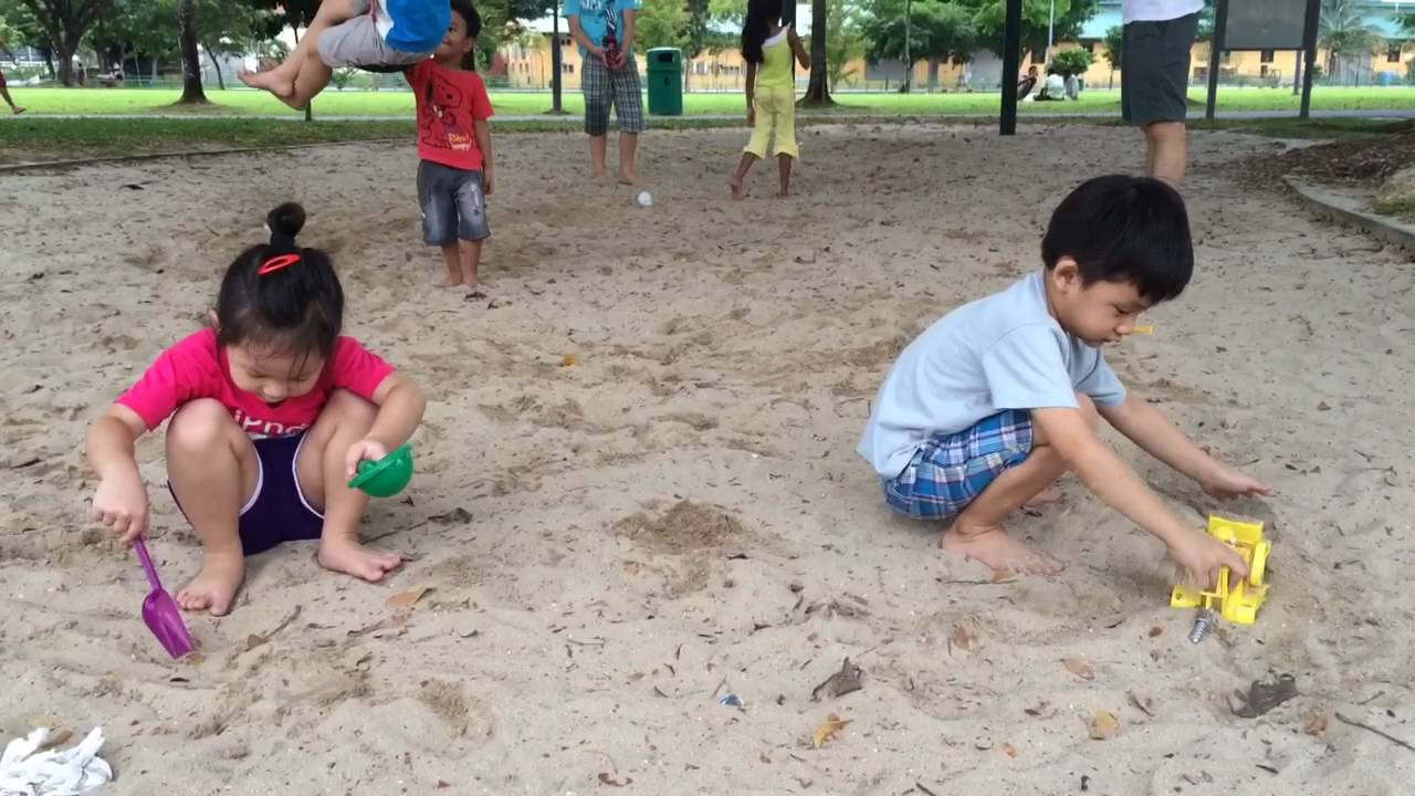 10.07.2016 - Jareth & Joleen playing sand - YouTube