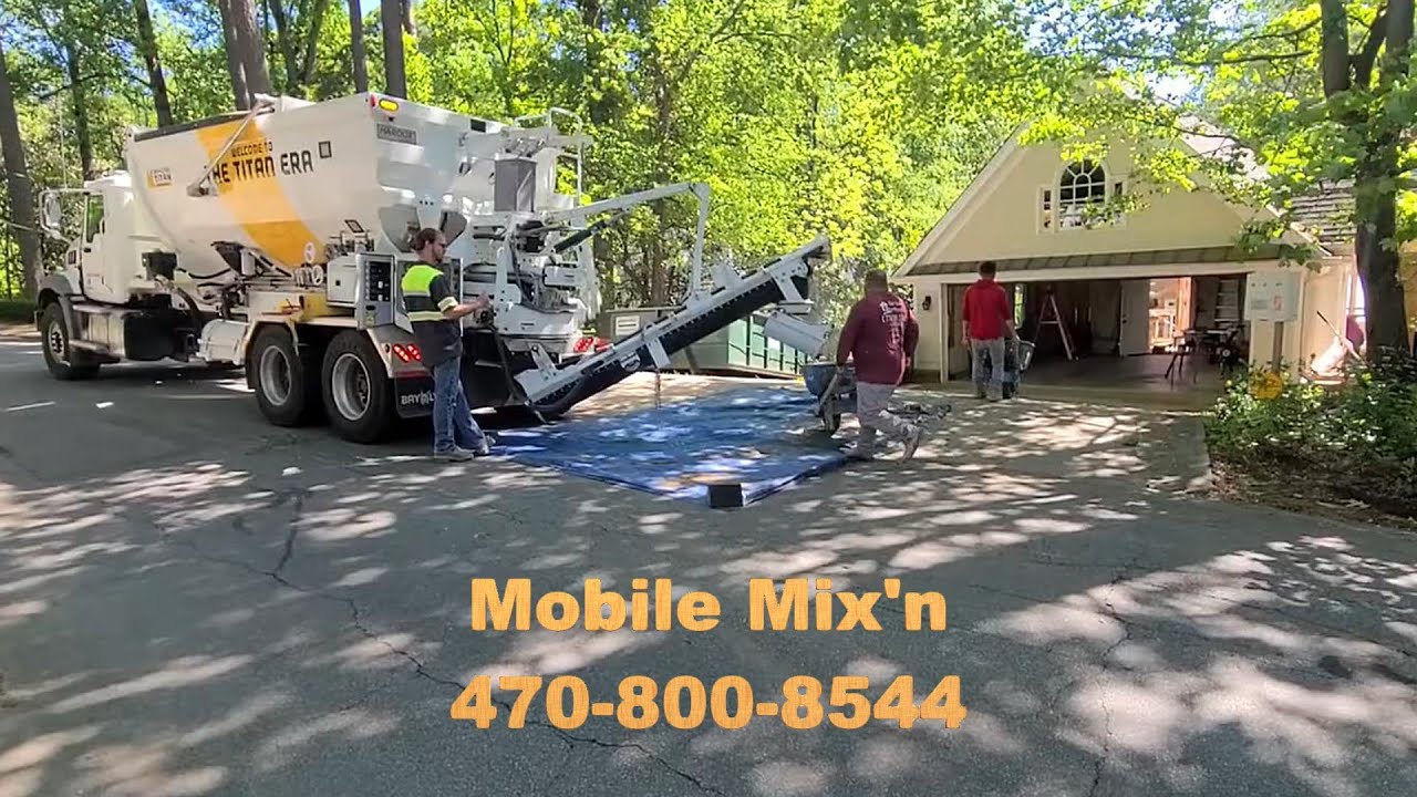 Moble Mix'n Volumetric Truck - YouTube