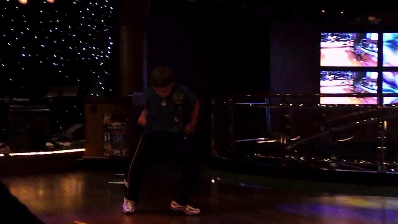 Max Dancing - YouTube