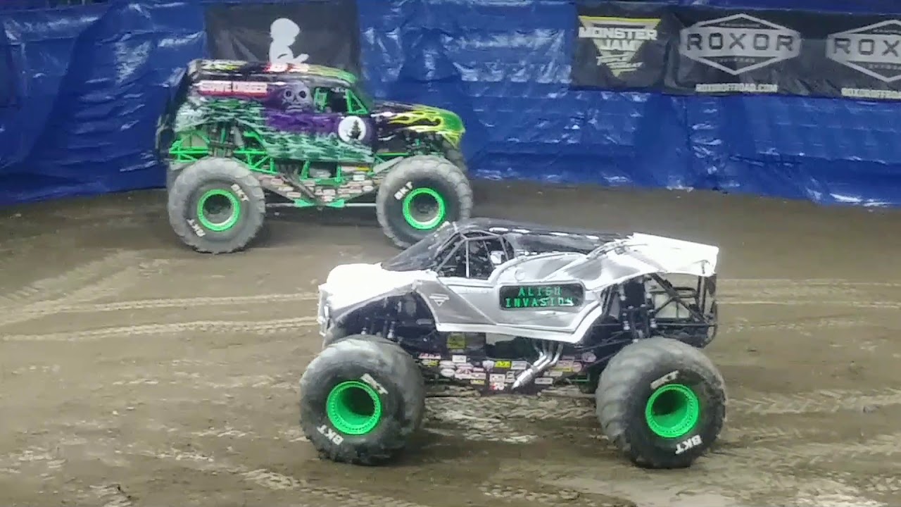 Monster Jam Providence 2020 Racing/Freestyle #monsterjam - YouTube