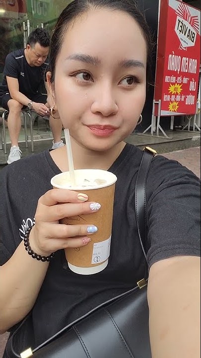 Su cooking lần đầu thử khói b'lao của Phê La - YouTube