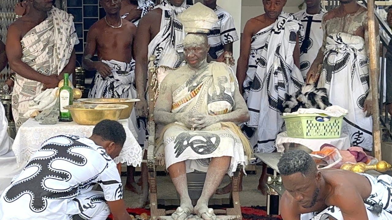 Komfour Abass celebrates New year festival at Meduma 2024 - YouTube