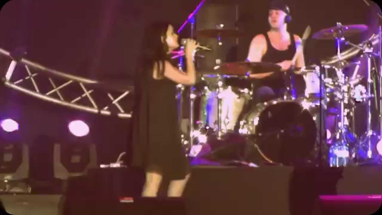 ARASH feat REBECCA "Temptation" Live @ Media City Amphitheatre Dubai ...