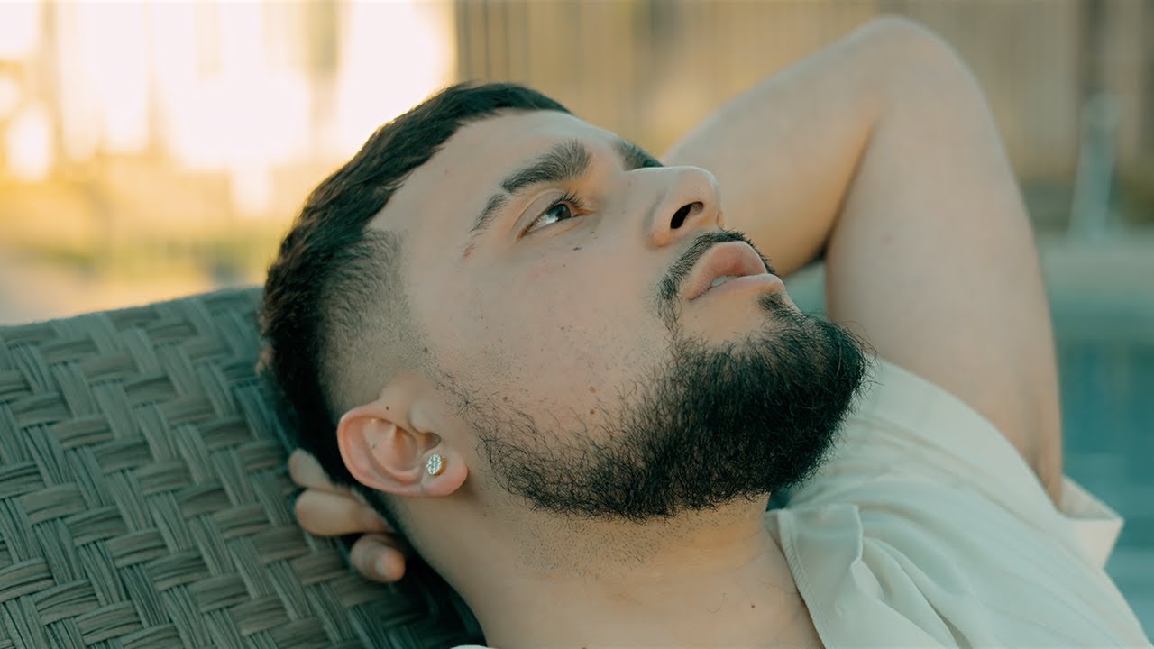 Jason Cruz - EN LA NOCHE (Official Video) - YouTube