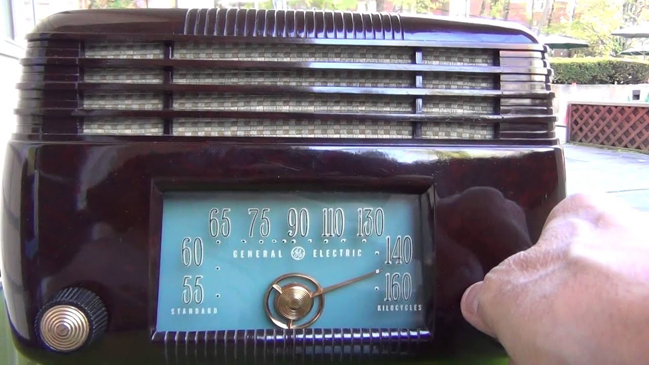 General Electric Tube Radio Model 200 americanradiodesign.blogspot.com ...