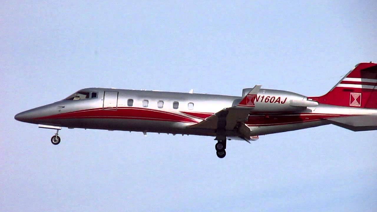 Learjet INC 60 [N160AJ] Hard landing at Minneapolis! - YouTube