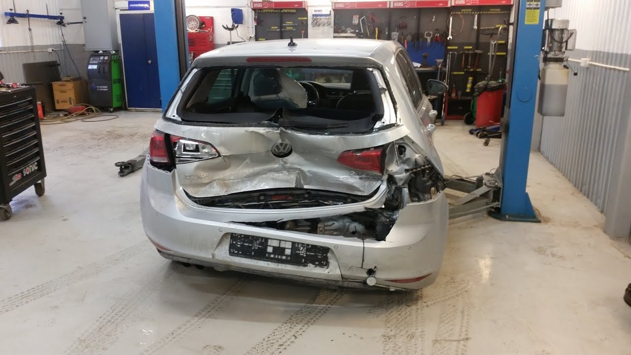 Repairing crashed Golf 7 - YouTube