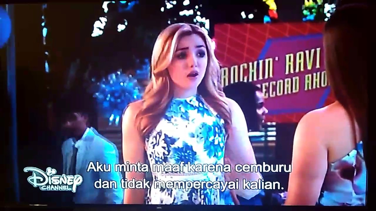 Bunk'd Kiss - YouTube