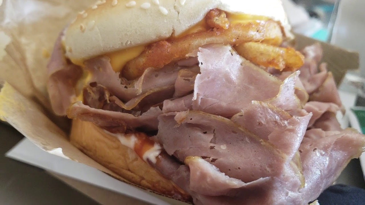 The Arbynator if their was a sandwich from heaven, it could be this XD ...