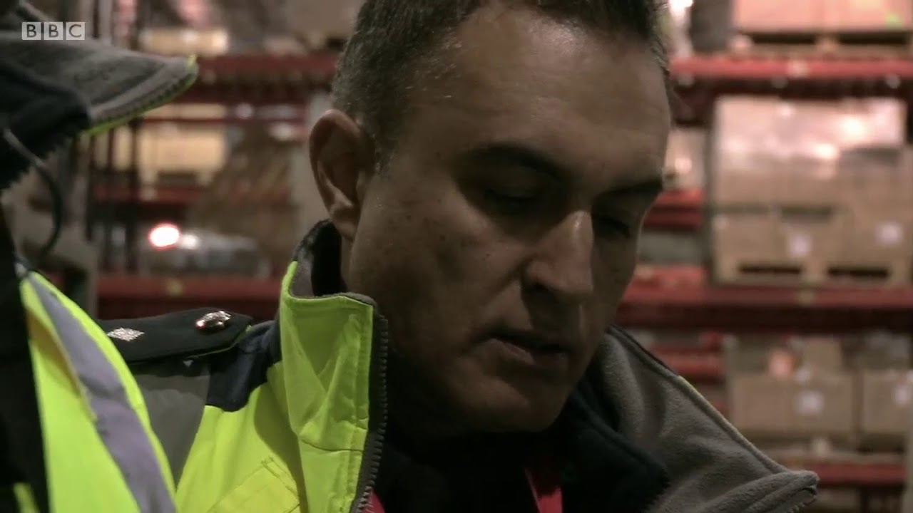 Fake Britain Series 8 Episode 9 - YouTube