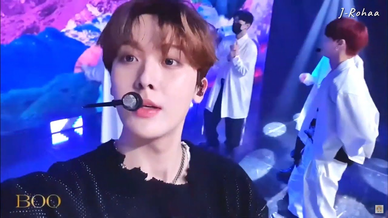 ASTRO 아스트로 - 문빈&산하 - 'BOO' Comeback Showcase - YouTube