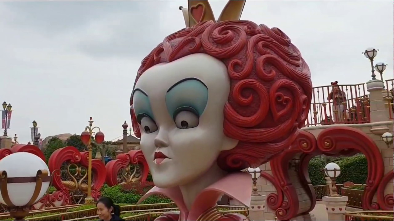 Alice in Wonderland Maze Shanghai Disneyland, China, Join the Mad ...