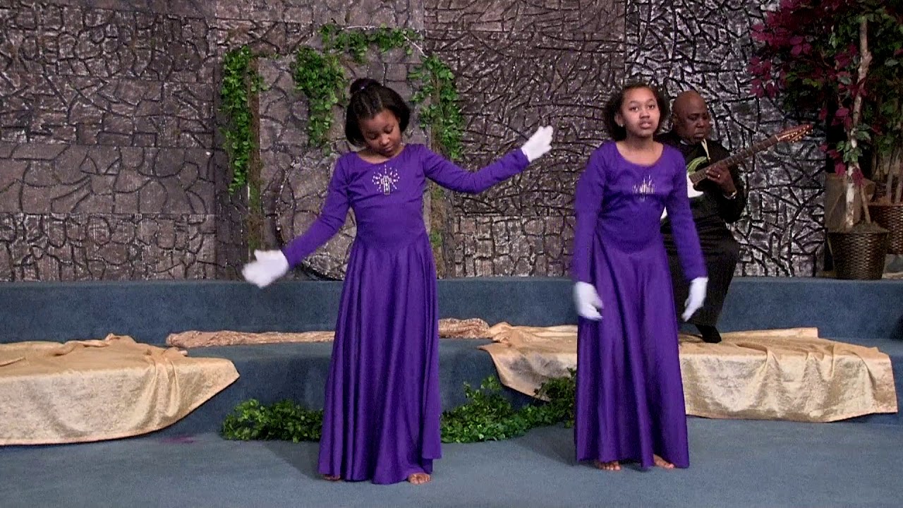 Jesus Don't You Weep (Jordan and Jayda Wyatt Dancing) - YouTube
