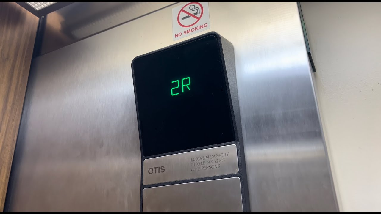 OTIS Series 1 Hydraulic Elevator @ Pirates of the Caribbean, Magic ...