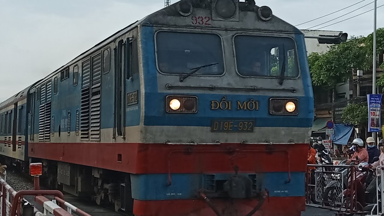 [2126] D19E - 932: SSE31 (Lăng Cô - Sài Gòn) | Chắn Phước Tường (16h16 - 14/5/2023) - YouTube
