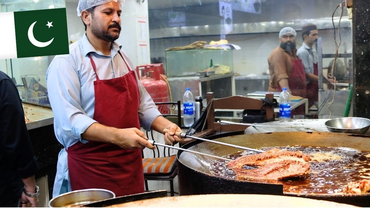 First time at Haji Sardar's Famous Fried Fish – Lahore Street Food ...