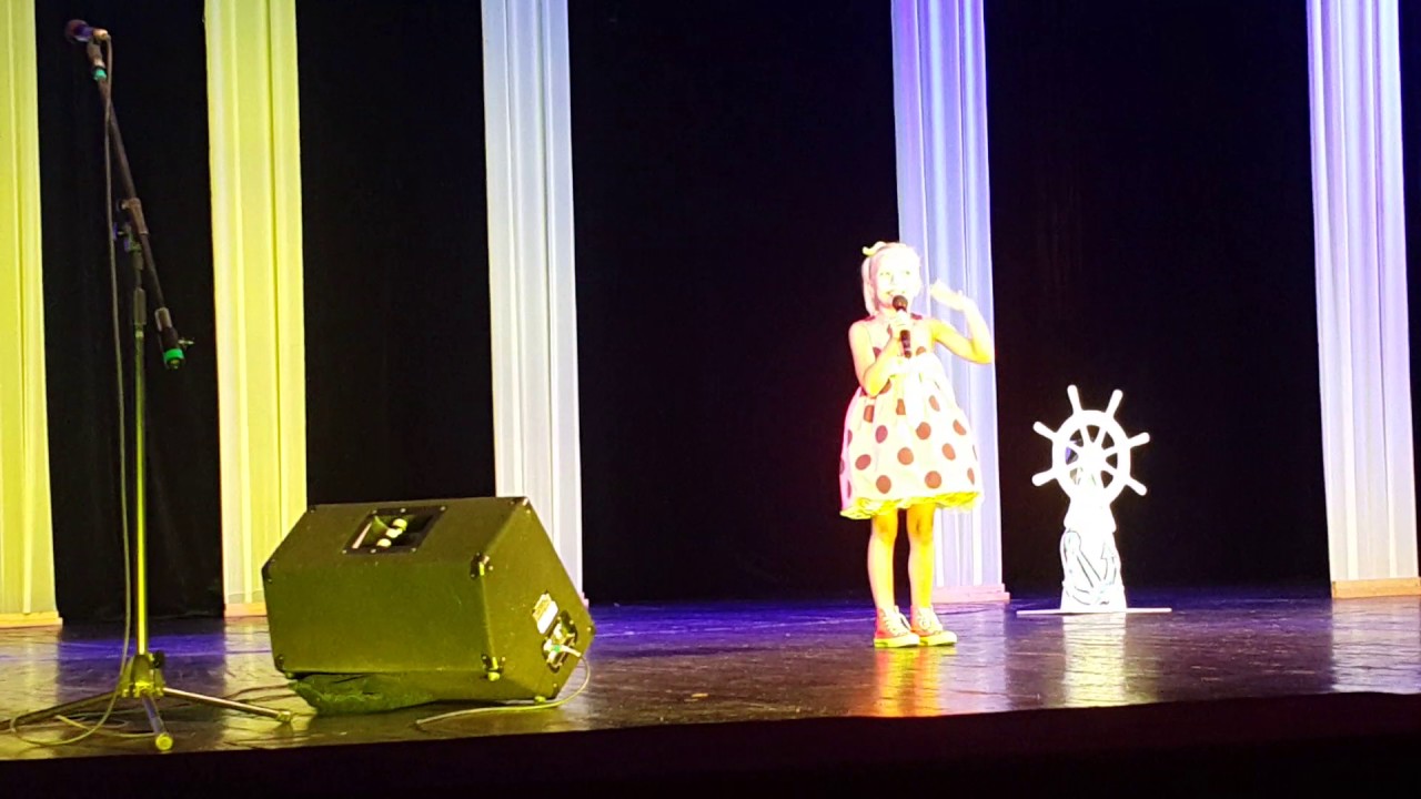 Masha Botnaru, 5 ani, "Capitanul" (LIVE) - YouTube