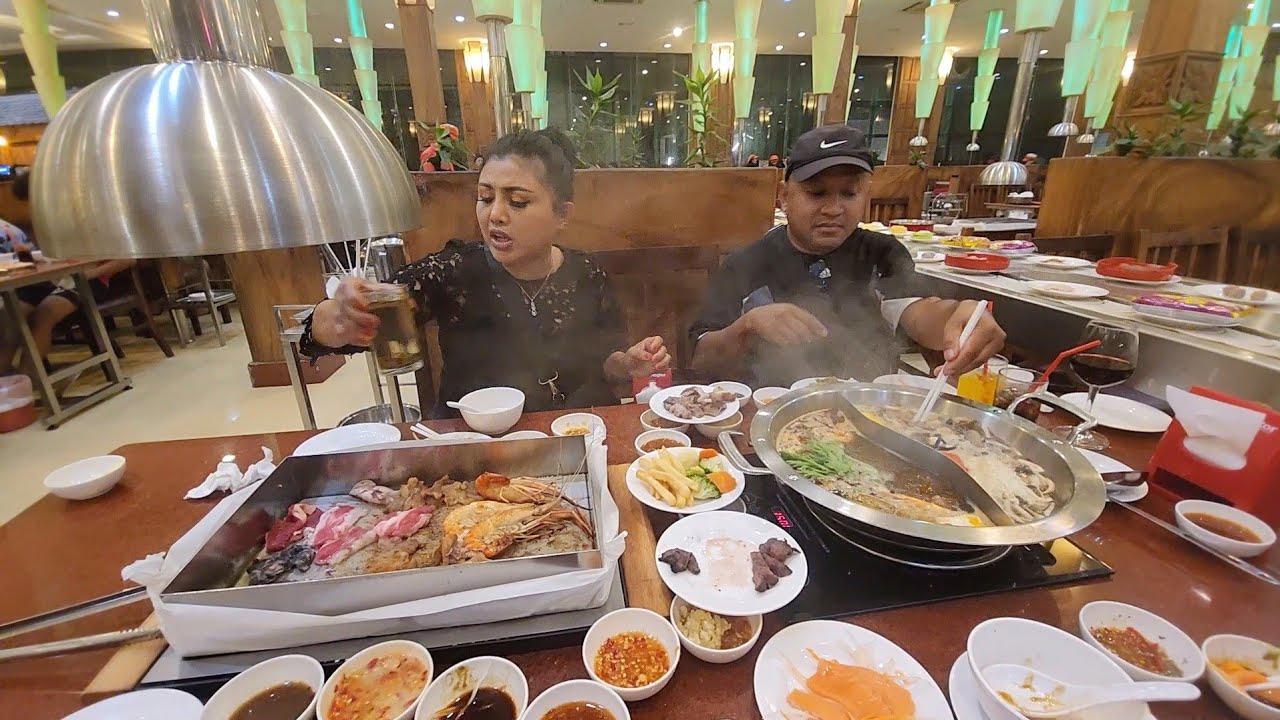 Cambodia 🇰🇭 EP 4 Seafood Buffet in Phnom Penh #buffet #cambodia - YouTube