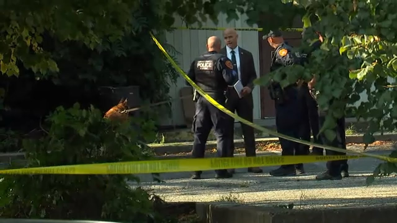 Police investigating after body found on Long Island - YouTube