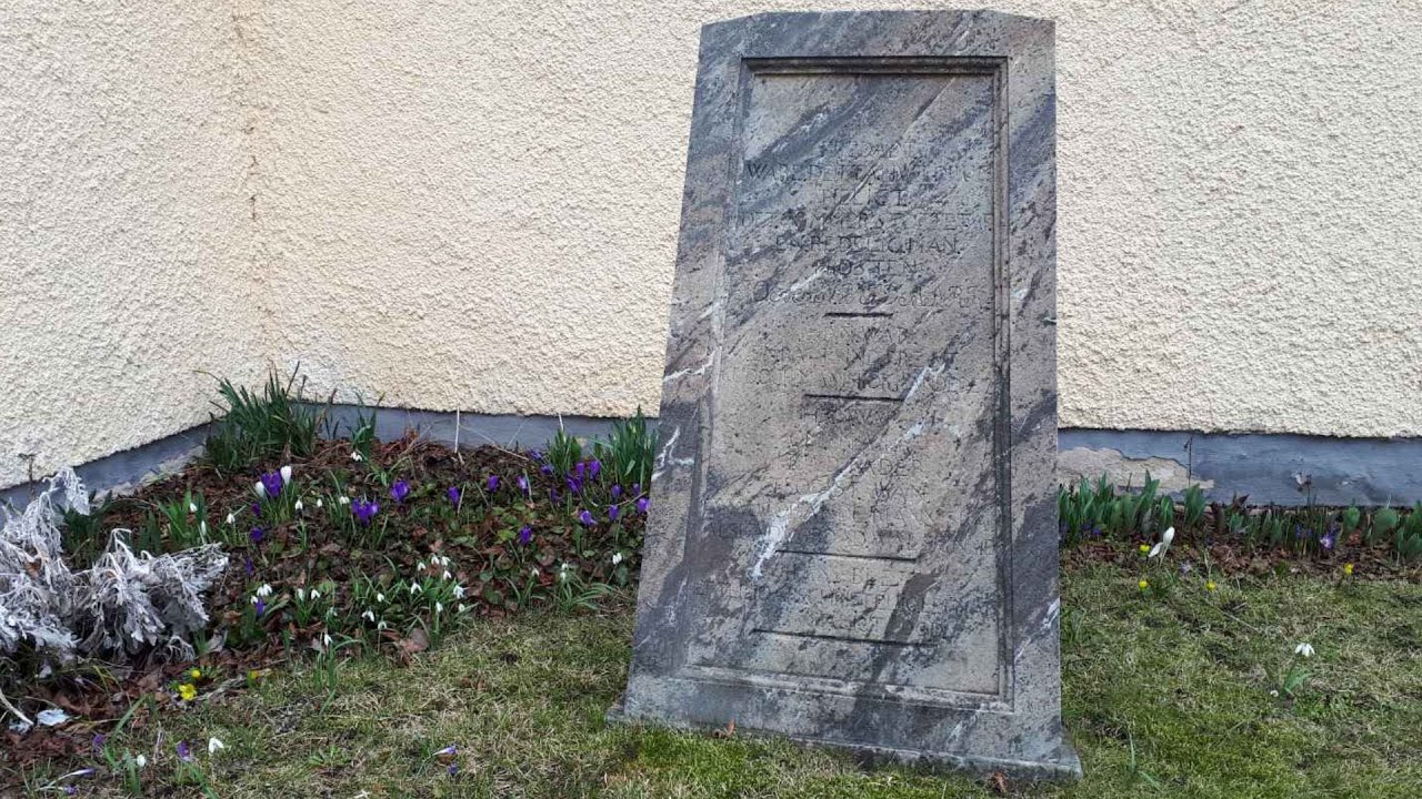 Ekeby kyrkogård - Johan Widmark - YouTube