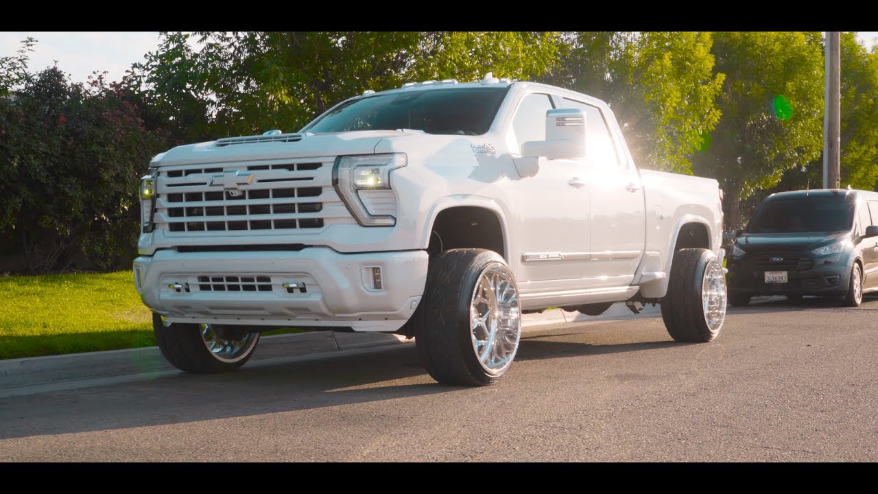 2024 Lifted Chevrolet High Country HD [4K] - YouTube
