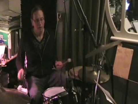 GluGlu Groove by Michelle Josef - YouTube