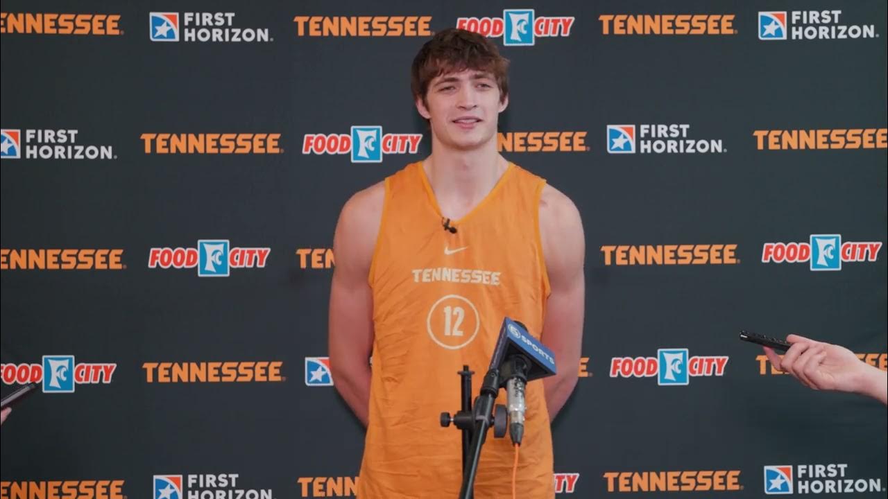 Vols guard Cade Phillips previews Illinois | Tennessee Basketball - YouTube
