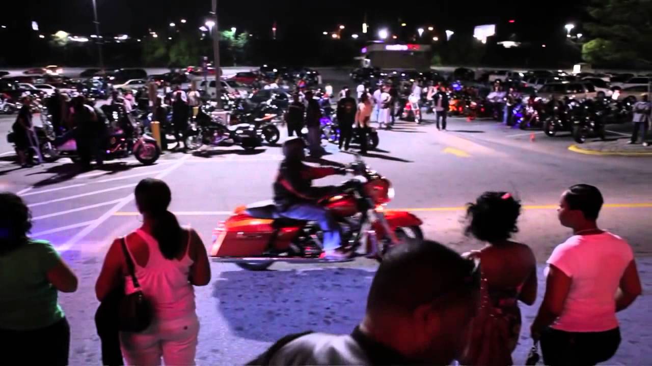 Ultimate bike nite Sundays - YouTube