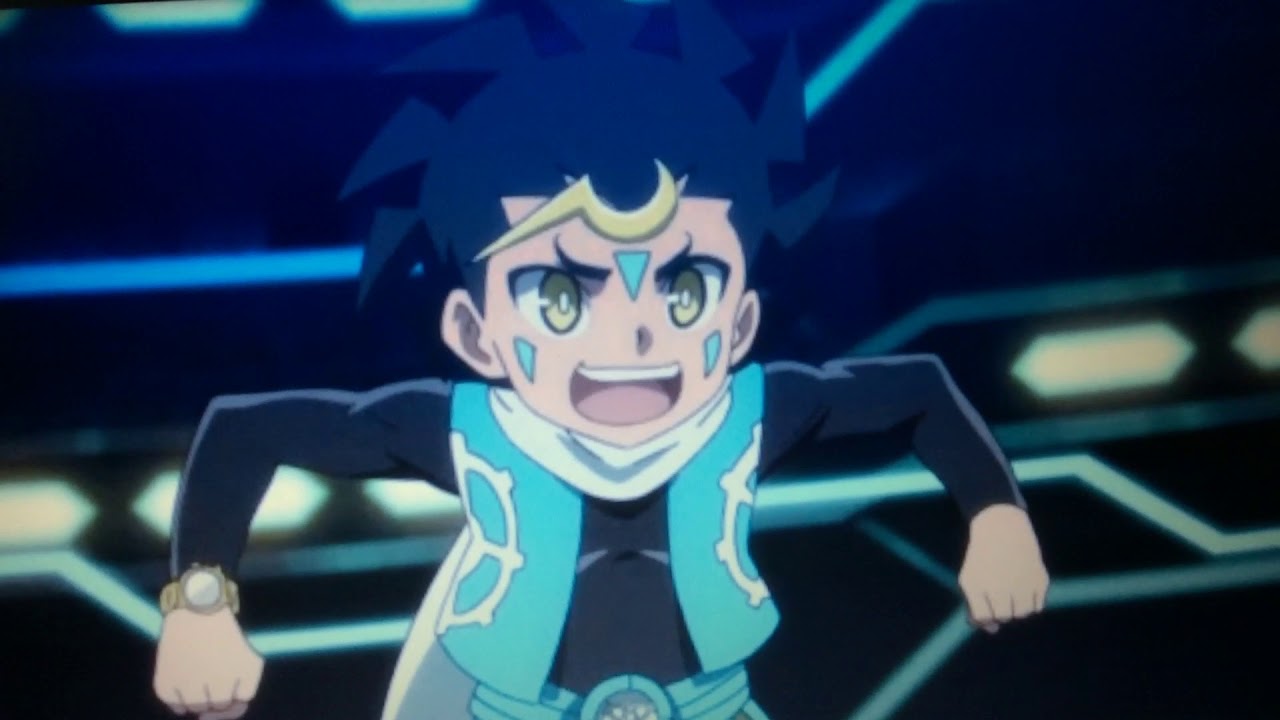 Kuza Vs Valt Beyblade Burst God Ep42 - YouTube