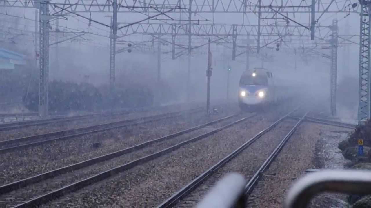 Korail KTX train passing Geumjeong - YouTube